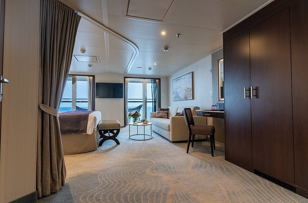 Khuzama Experience | AROYA Cruises